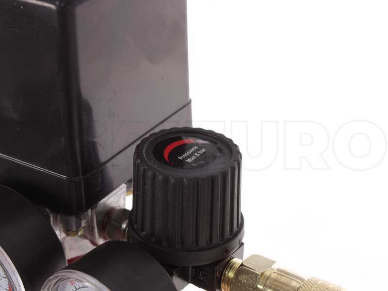 Compresseur portatif GeoTech AC9-8-15 en Promotion | AgriEuro